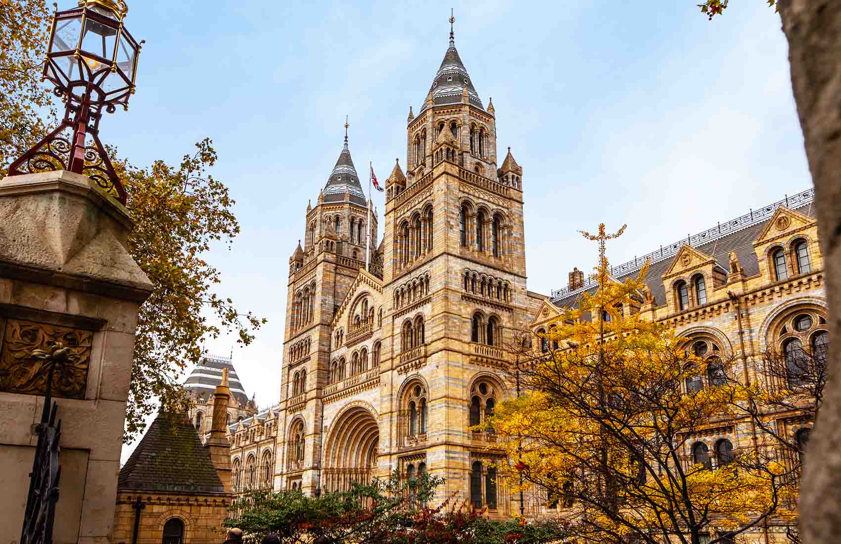 London Weather in October A Useful Guide Of What To Expect London Weather in October A Useful Guide Of What To Expect